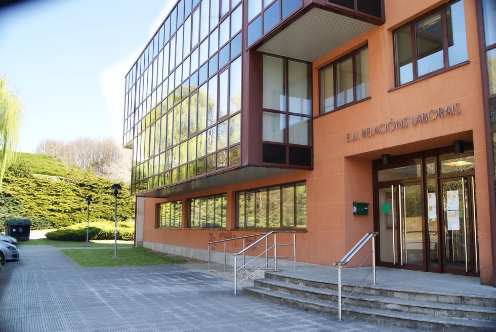 La Escuela - E.U. de Relaciones Laborales de Lugo